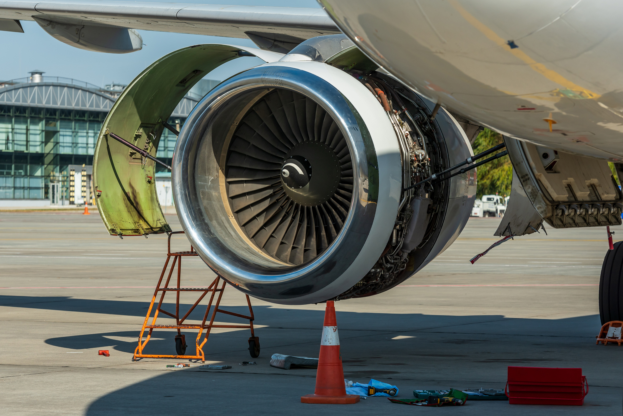 Trends and workforce challenges in aircraft maintenance